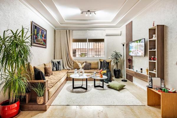 Appartement Moderne Avec Piscine Privée à 2 Min De La Corniche - Témara