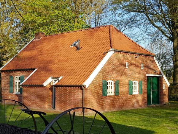 East Frisian Moorland House On The Fehn Route - Wiesmoor