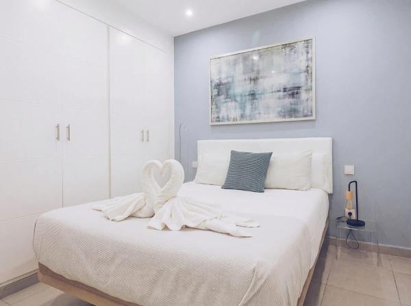 Stylish 1br City Apartment With Stunning Rooftop Terrace - Gibraltar