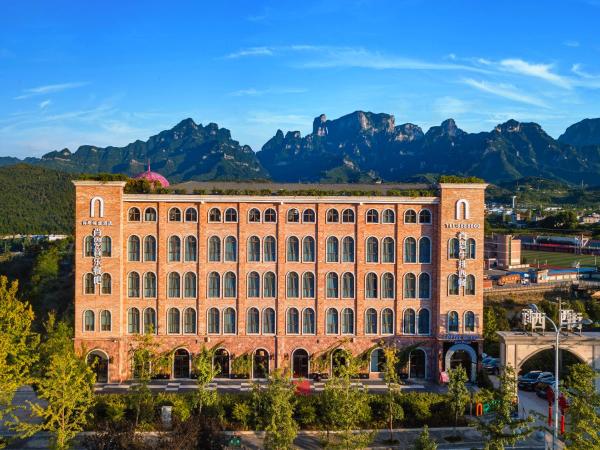Roy Sean Castle Resort Inn-zhangjiajie Tianmenshan Cableway Branch - Zhangjiajie