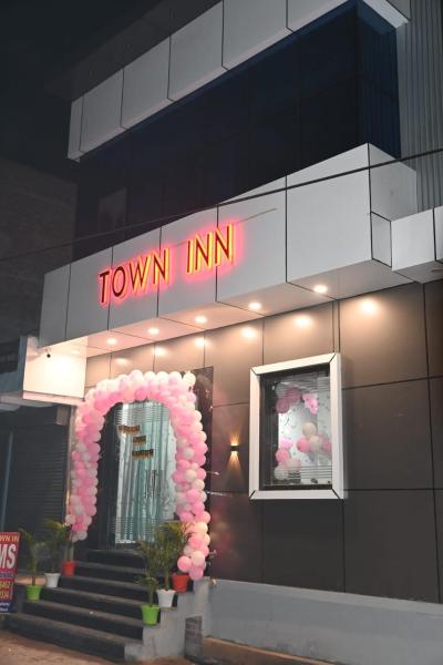 Hotel Town Inn Near Railway Station Mathura - Mathura