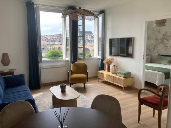 Vue Rare Sur La Loire Et Blois - Unique ! - Blois