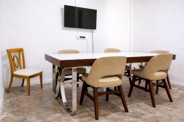 Large 9 Bedroom Home La Placita De Santurce By Rentalspr - San Juan