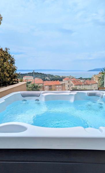 Luxury Adria Makarska - Sea & Mountain View, Whirlpool And Free Parking - Makarska