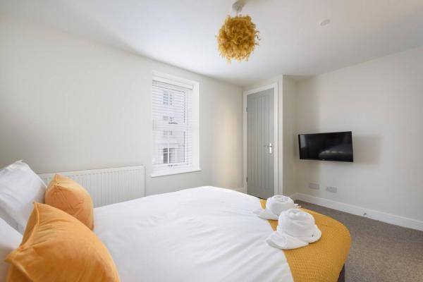 Large 4-bedroom House In Banbury - Banbury