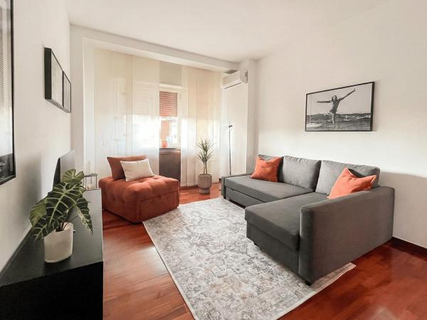 Spacious & Bright Flat Near Bocconi & Navigli - Milan