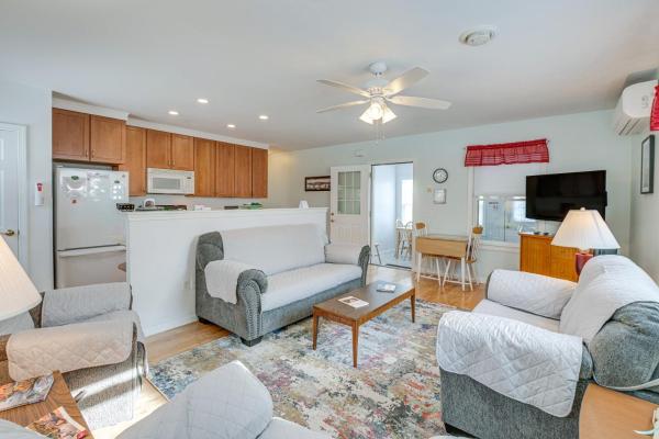 Unbeatable Downtown Location! Bar Harbor Apt - Bar Harbor, ME