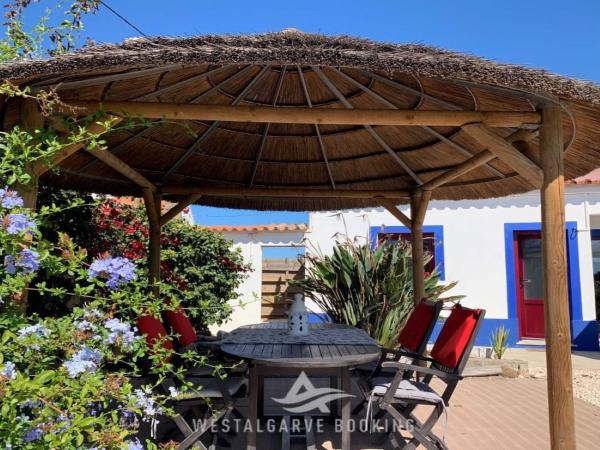 Holiday Home Charmantes Ferienhaus Mit Schöner Aussicht- 2 Sc By Interhome - Odeceixe