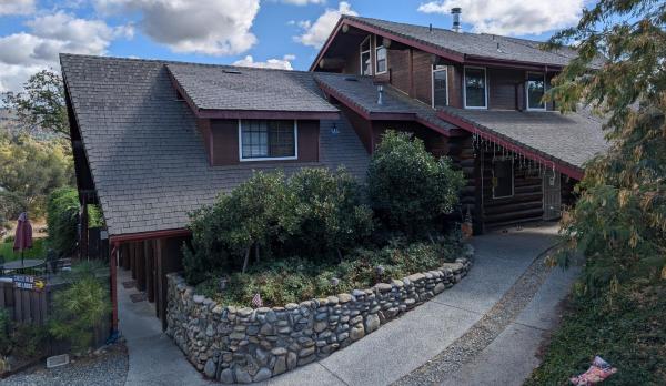 Nature's Inn Bed And Breakfast - Yosemite National Park, CA