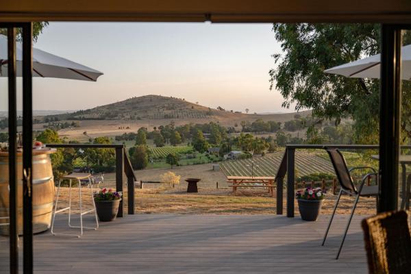 An Unforgettable View - Yarra Glen