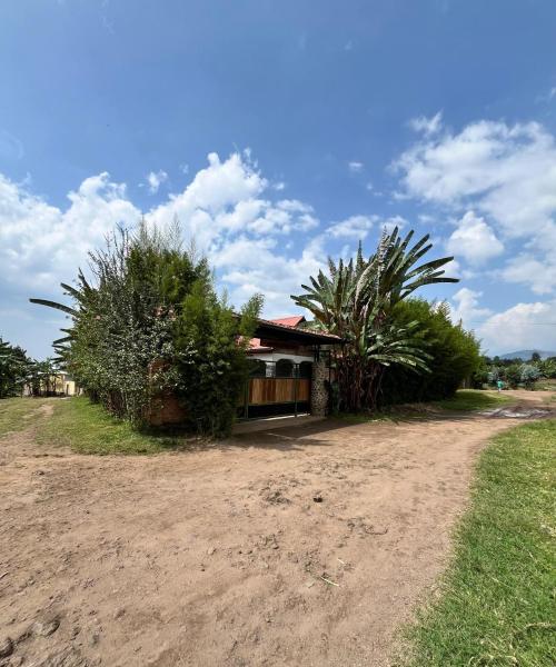 Urugano Virunga Palace - ルワンダ