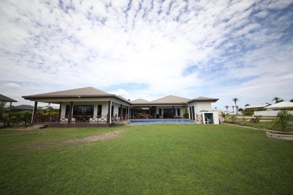 Naisoso Island Villa Hotel - Nadi