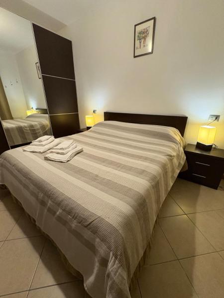 Malpensa Airport Apartment On The Lake - Momo