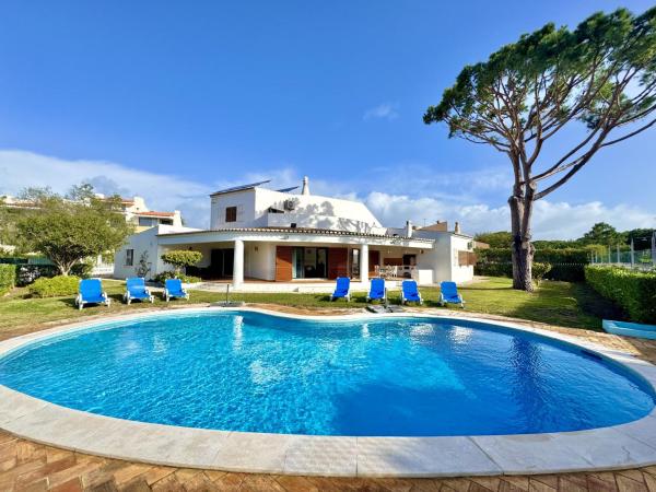 Vilamoura Summer Villa 2 With Pool By Homing - Algarve