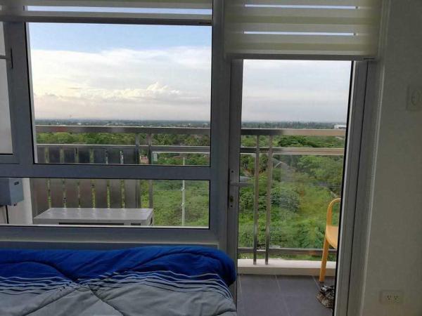 Coolsuites Residences Tagaytay Staycation - Tagaytay
