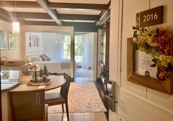 Flat Mountain Village Laje De Pedra - 2016 - Canela