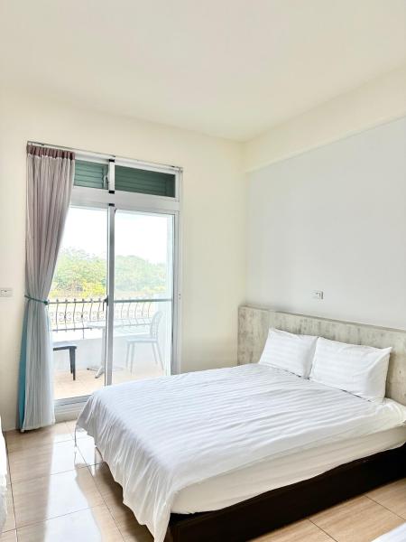 正一民宿 Zheng Yi Homestay 包棟 市區 陽台 電動麻將 近海濱公園 森林公園 - 台東縣