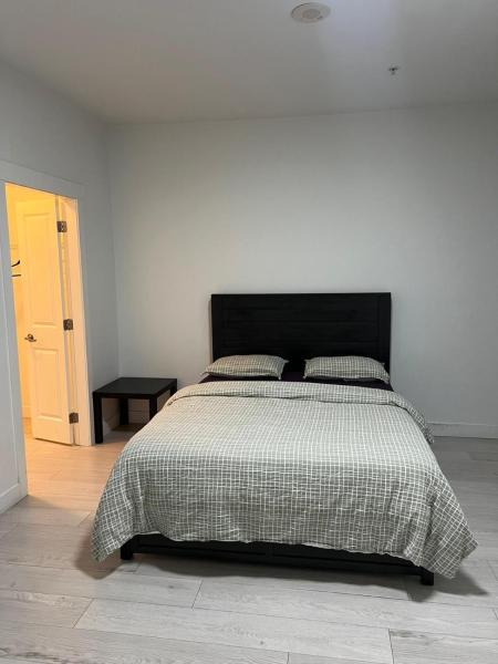 2 Bedroom Plus Den 2 Bathroom Apartment - Surrey