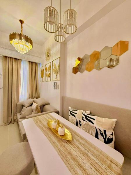 Golden Maison De Luxe - Las Piñas