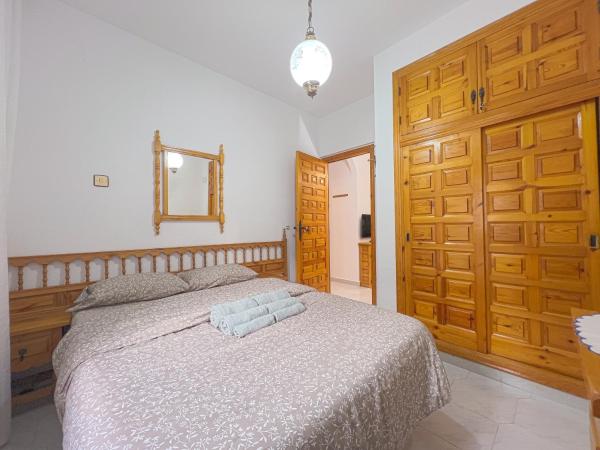 Al De Burada Apartamentos - San Miguel de Salinas