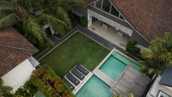 Villa Besar - Kuta