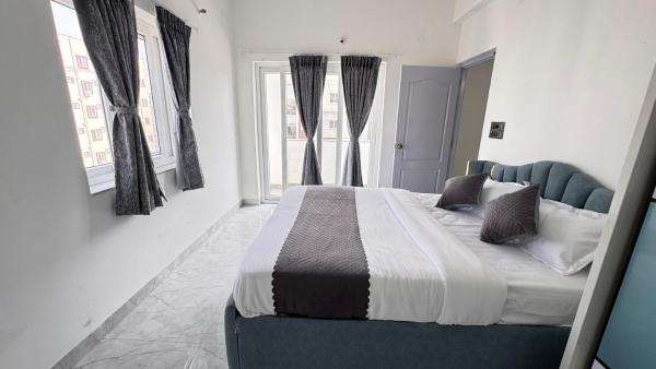 Lavish -2bhk Service Apartment - Hyderabad