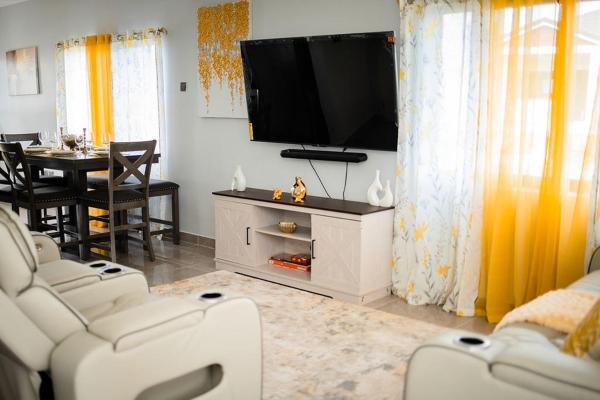 Gated Runaway Bay Townhome With Pool Near Beach - Jamaïque