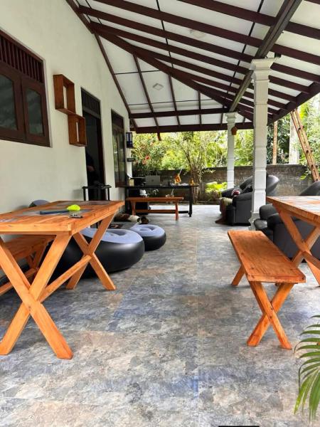 R Backpacker Hostel - Sri Lanka
