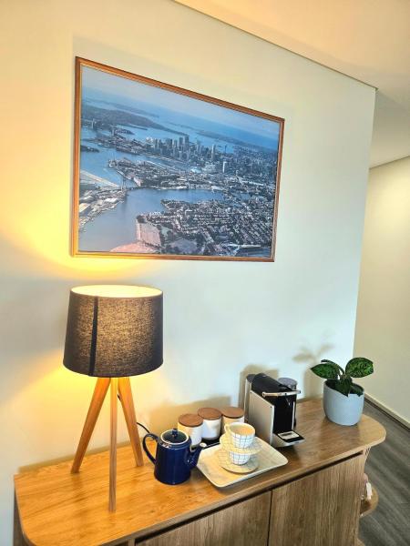 Apartment Near Train Station, Beaches, Win Stadium & Hospitals - University of Wollongong, Wollongong campus