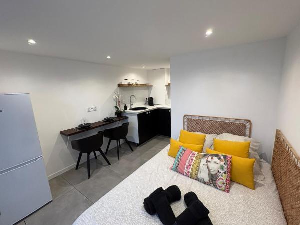 Studio Indépendant Dans Une Villa - Aimargues
