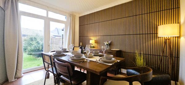 Spacious Home Near Wembley, Free Parking, Close To Tube, Garden - Hayes