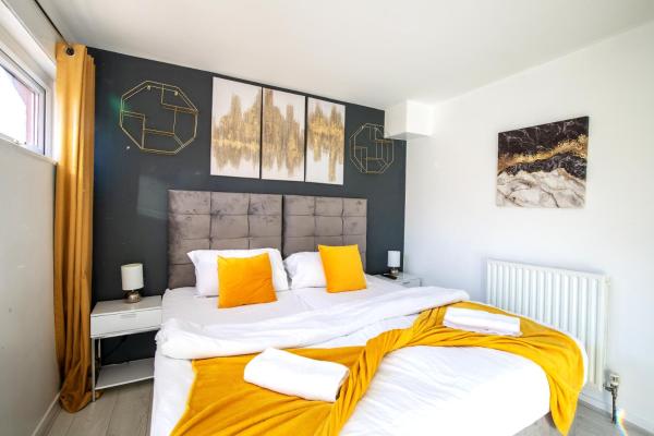 2br Apartment, Sleeps 6 Contractors And Groups With Free Parking - Birmingham