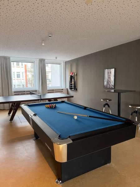 280 Qm Billard Tischtennis Tischkicker - Hamburg