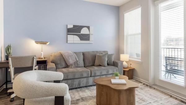 Landing Incredible 1bd Gym Pool - 샬럿