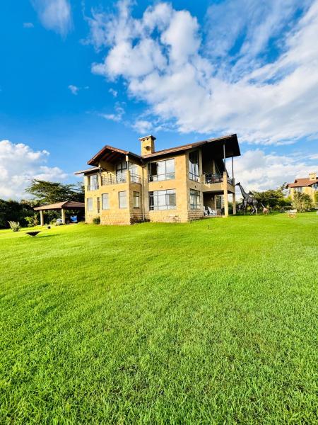 Lookout Sirwa Ii - Kenya