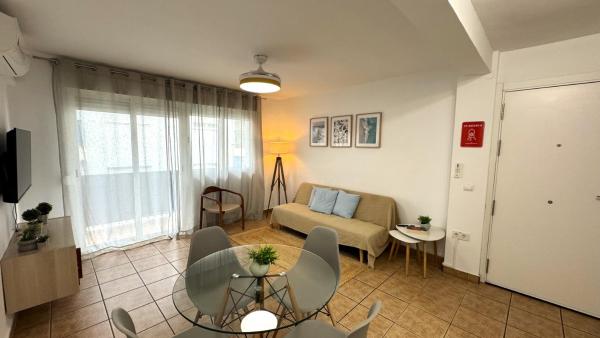 Rhys Houses - Altea