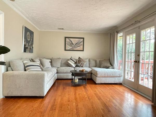 Decatur Garden Retreat With Lots Of Outdoor Space - Stone Mountain, GA
