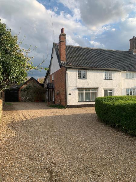 Dog-friendly Rural Retreat - Suffolk
