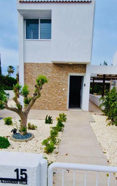King Alexander Villa15-just A 200m Walk To The Sea - Paphos