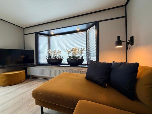 Gezellig Chalet Met 2 Slaapkamers Aan Bosrand - Emmen, Niederlande