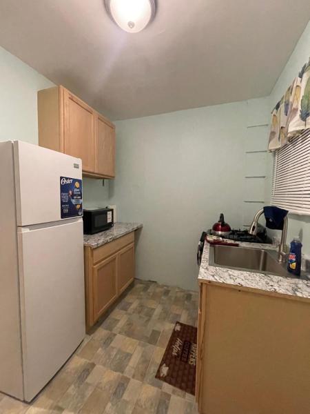 Dania's Den - Nassau