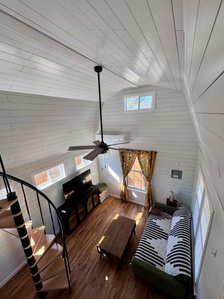 Cute Barn Guesthouse - Minutes From Downtown And Major Attractions - San Antonio, TX