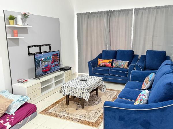 Ayaan Mcqueen Featured House With Ps3 Experience Most Wanted 2012 Racing Games - Cameron Highlands