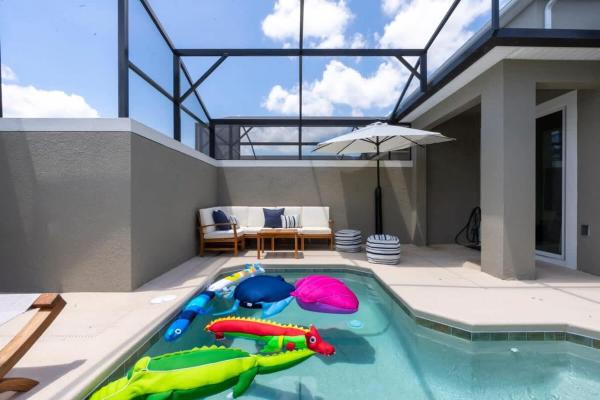 Stunning 5 Bd W/ Pool Close To Disney 2905 - Kissimmee, FL