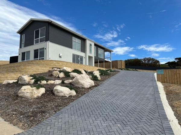 Seaview Escape - Your Luxury Kangaroo Island Break - Emu Bay