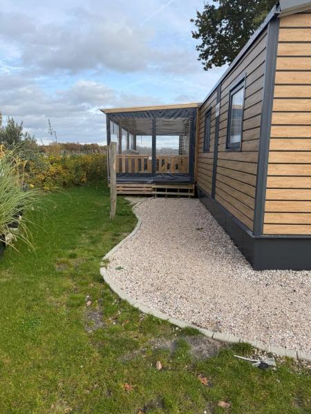 Luxe Strandhuisje Op Een Unieke Locatie - Groningen