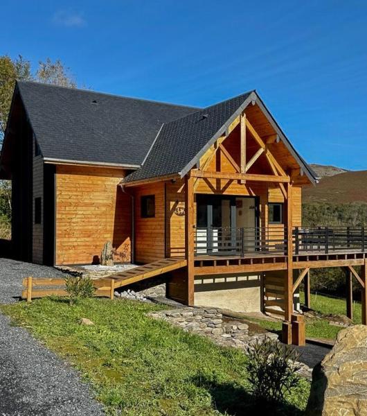 Gorgeous Wooden Chalet Near Lourdes - Lourdes