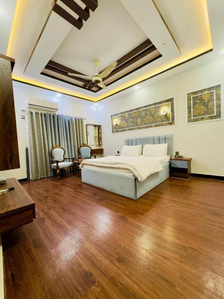 Hotel Crescent - Expo Center - Karachi