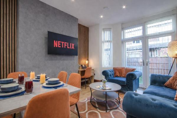Modern & Spacious 4-bedroom Home, Family & Contractor Friendly, Manchester - Manchester