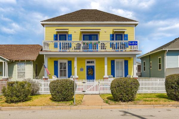 Steps To Pleasure Pier: Family Escape W/ Pool! - Rock & Roll, Galveston